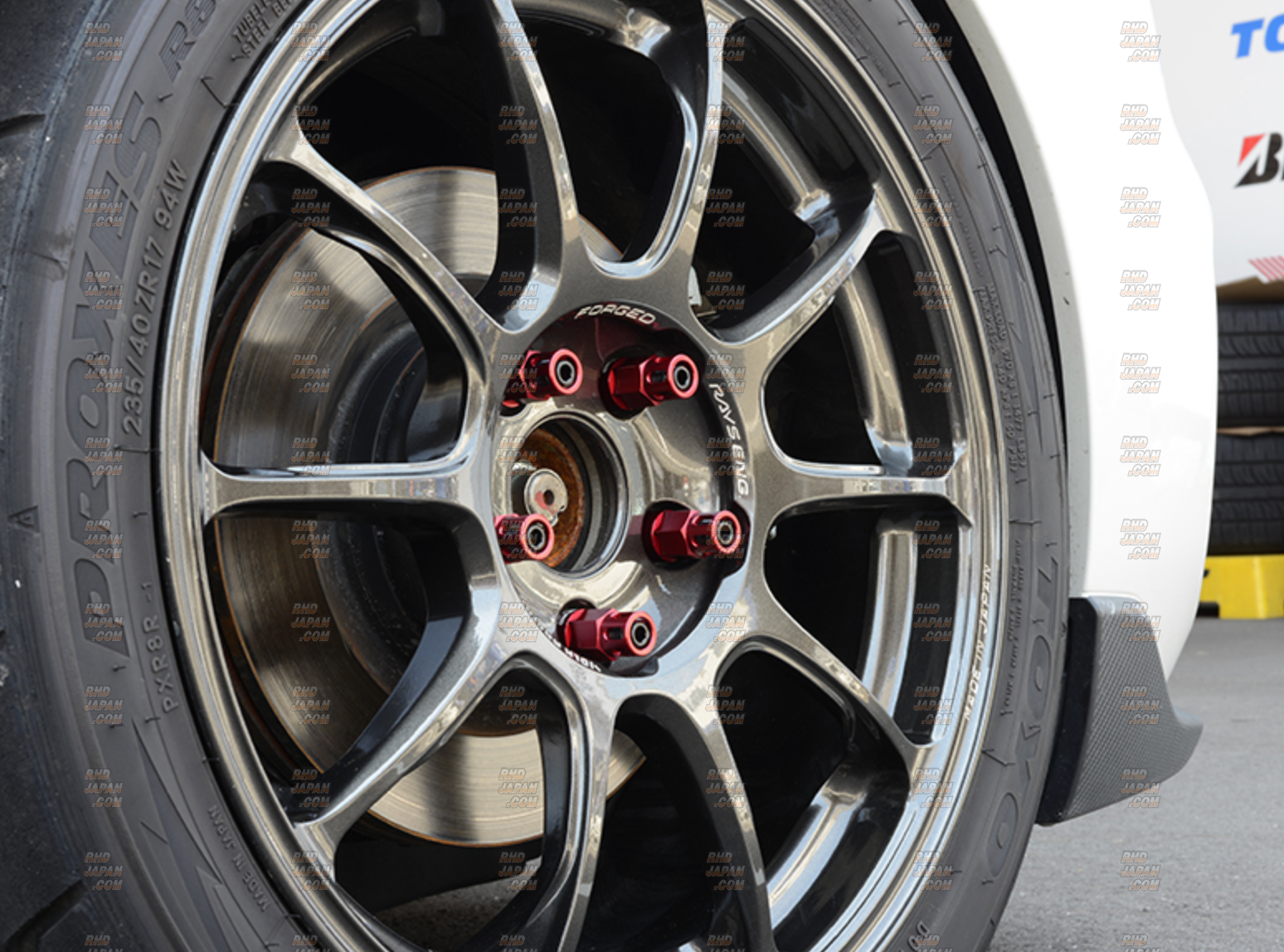 Kyo-Ei Kics Leggdura Racing Shell Type Lock & Lug Nut Set EL53 2pc ...