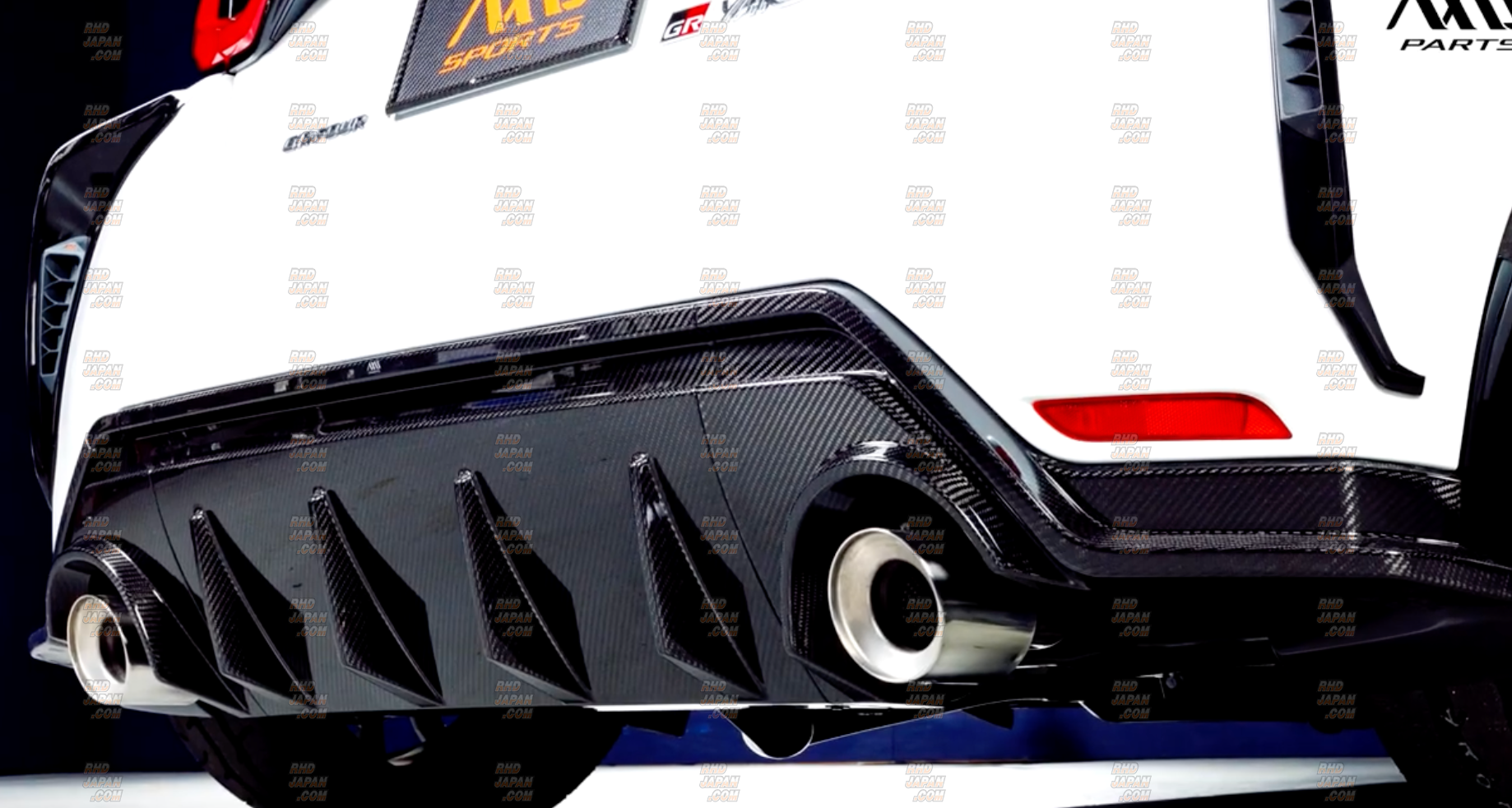Axis-Parts Rear Bumper Cover Set GT Dry Carbon Fiber Half-Gloss Half ...